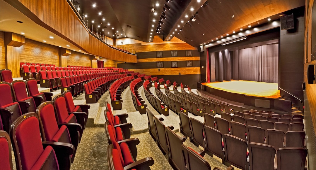 Siège de spectacle : comment bien le choisir pour en profiter